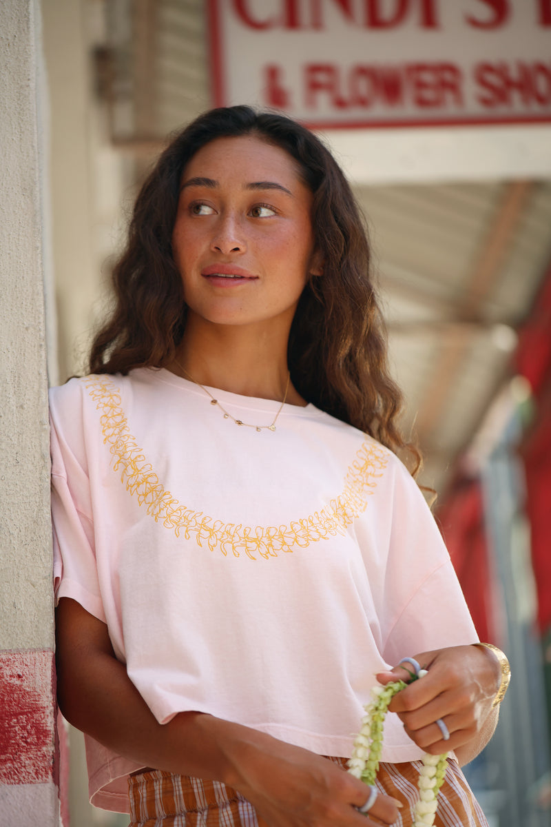 Lei Pua Kenikeni Crop Tee - 'Auli'i – Mahina Made LLC